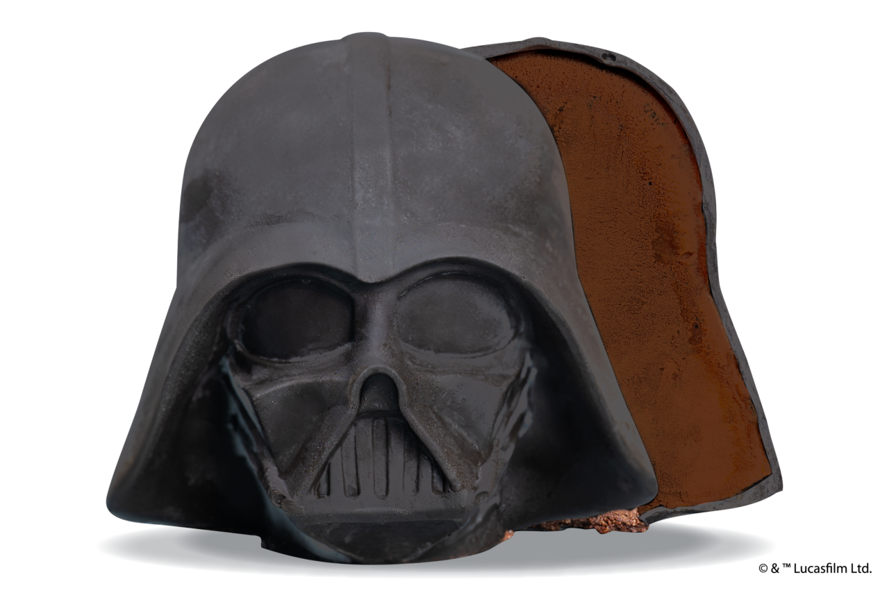 Darth Vader 3D Ice Cream Cake | Swensen's Singapore